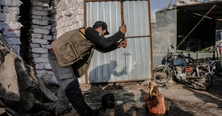Courber le bois : des techniques efficaces à découvrir
